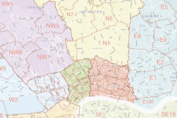 Supersize map of Greater London postcode districts with full road ...